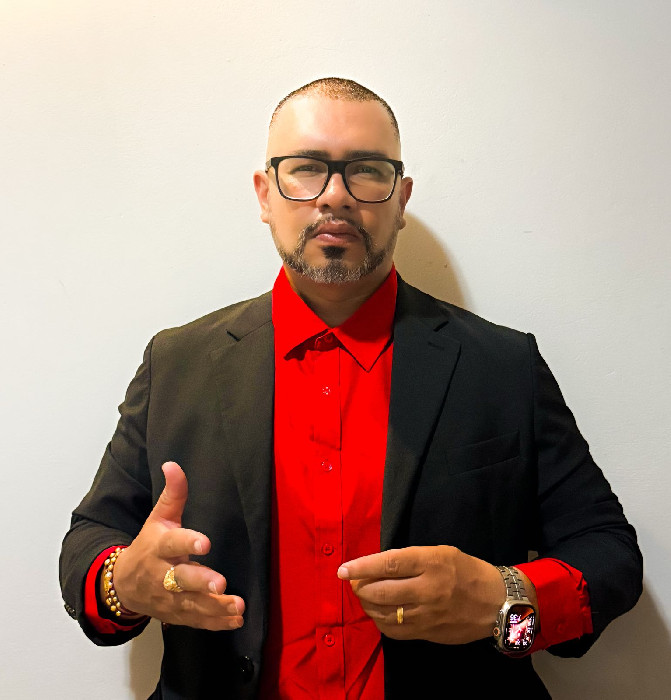 Edwin Alejandro Henao Mejía: Educador, investigador y conferencista ...
